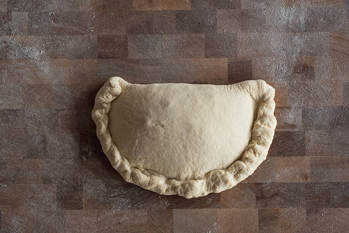 How to Make Quick & Easy Calzones