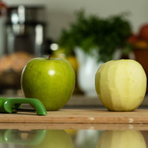 How to peel, core and chop apples