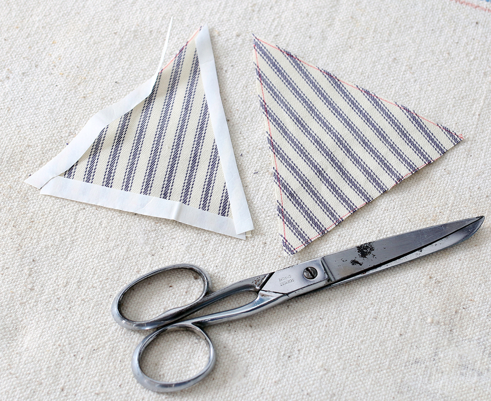 Center Stage: No-Sew DIY Scented Sachets with 17 Apart | #Durathon