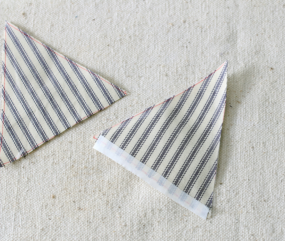 Center Stage: No-Sew DIY Scented Sachets with 17 Apart | #Durathon