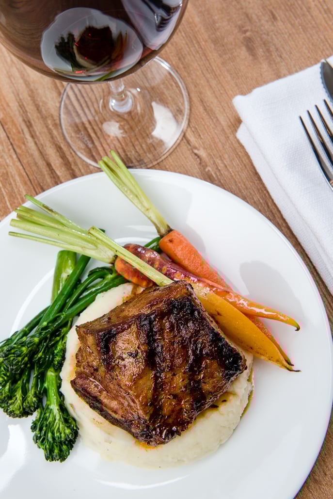 Smoky Grilled Beef Short Ribs